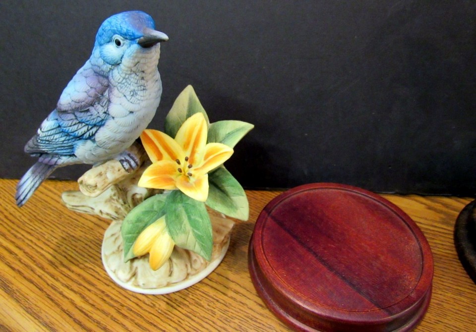 VINTAGE LOT OF 3 ANDREA BY SADEK PORCELAIN BIRD FIGURINES W/WOOD BAS ...