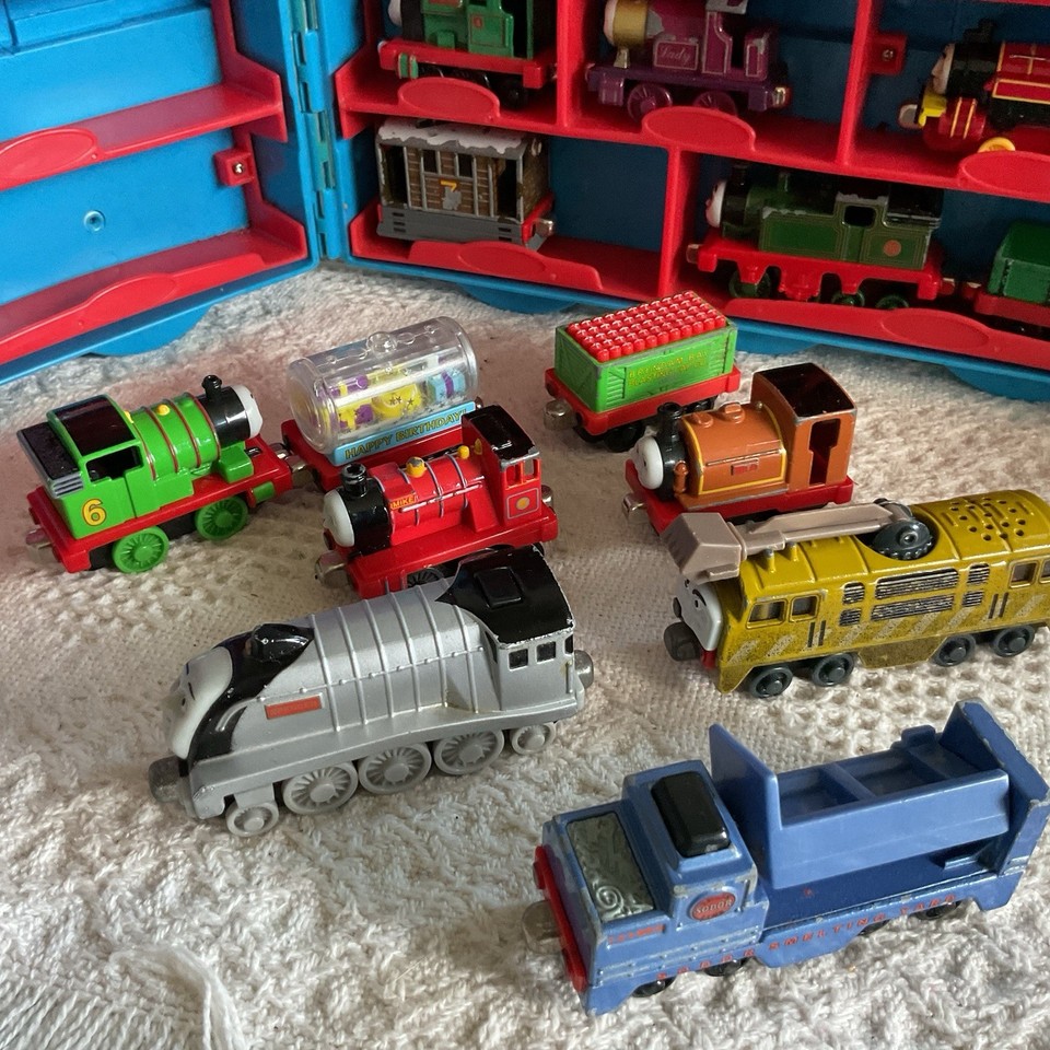 Thomas The Train Tank Engine Carrying Case Storage PLUS 18 Cars! Great ...