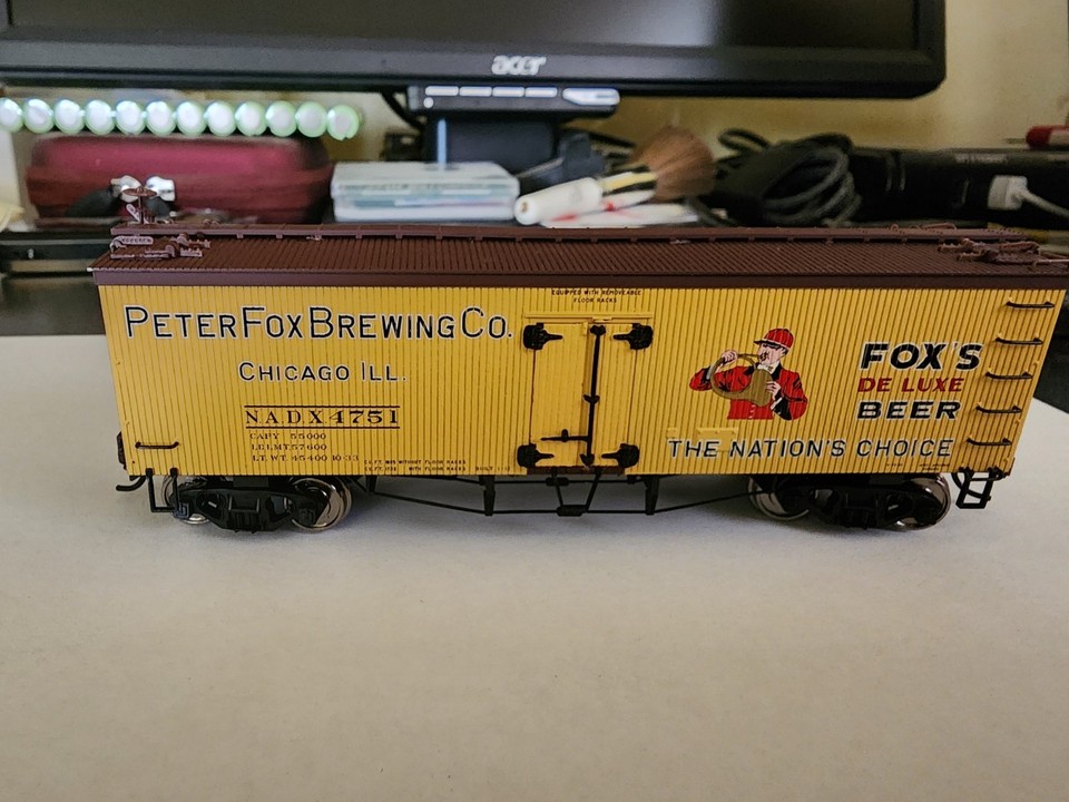 HO 40' Peter Fox Brewing Co. Fox's Deluxe Beer Reefer #4751 | eBay