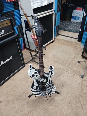 skull and bones guitar george lynch | eBay