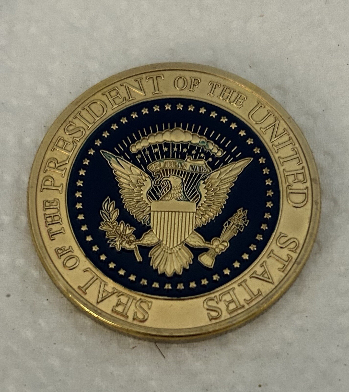 4 TRUMP CHALLENGE COIN GOLD ENAMEL EAGLE PRESIDENT 2nd AMENDMENT WOOD ...