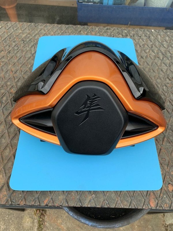 SUZUKI OEM 2022 - 2023 HAYABUSA GSX1300R GOLD REAR PASSENGER SEAT COWL ...