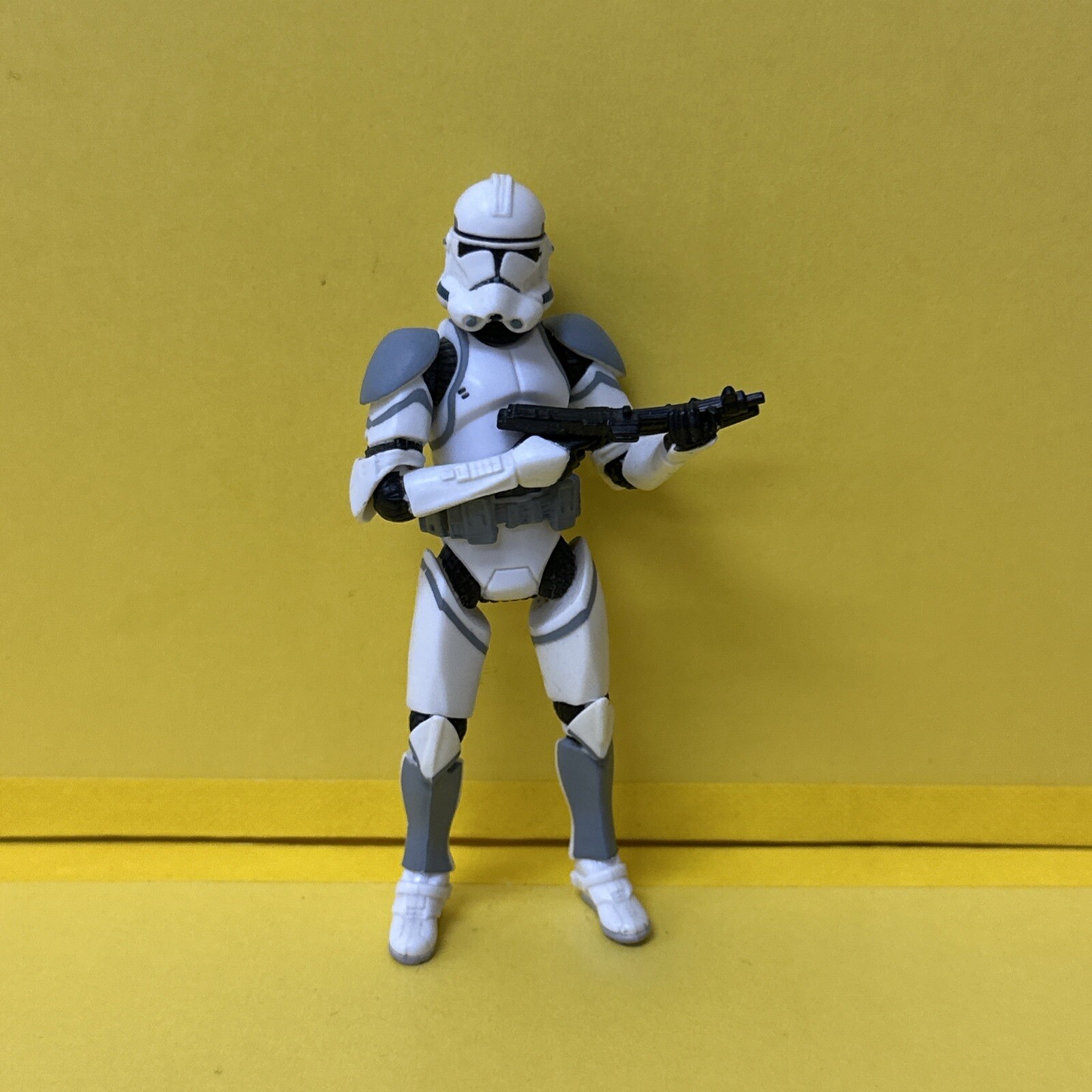 Star Wars Battle Pack CLONE TROOPER Attack On Coruscant 3.75" | eBay