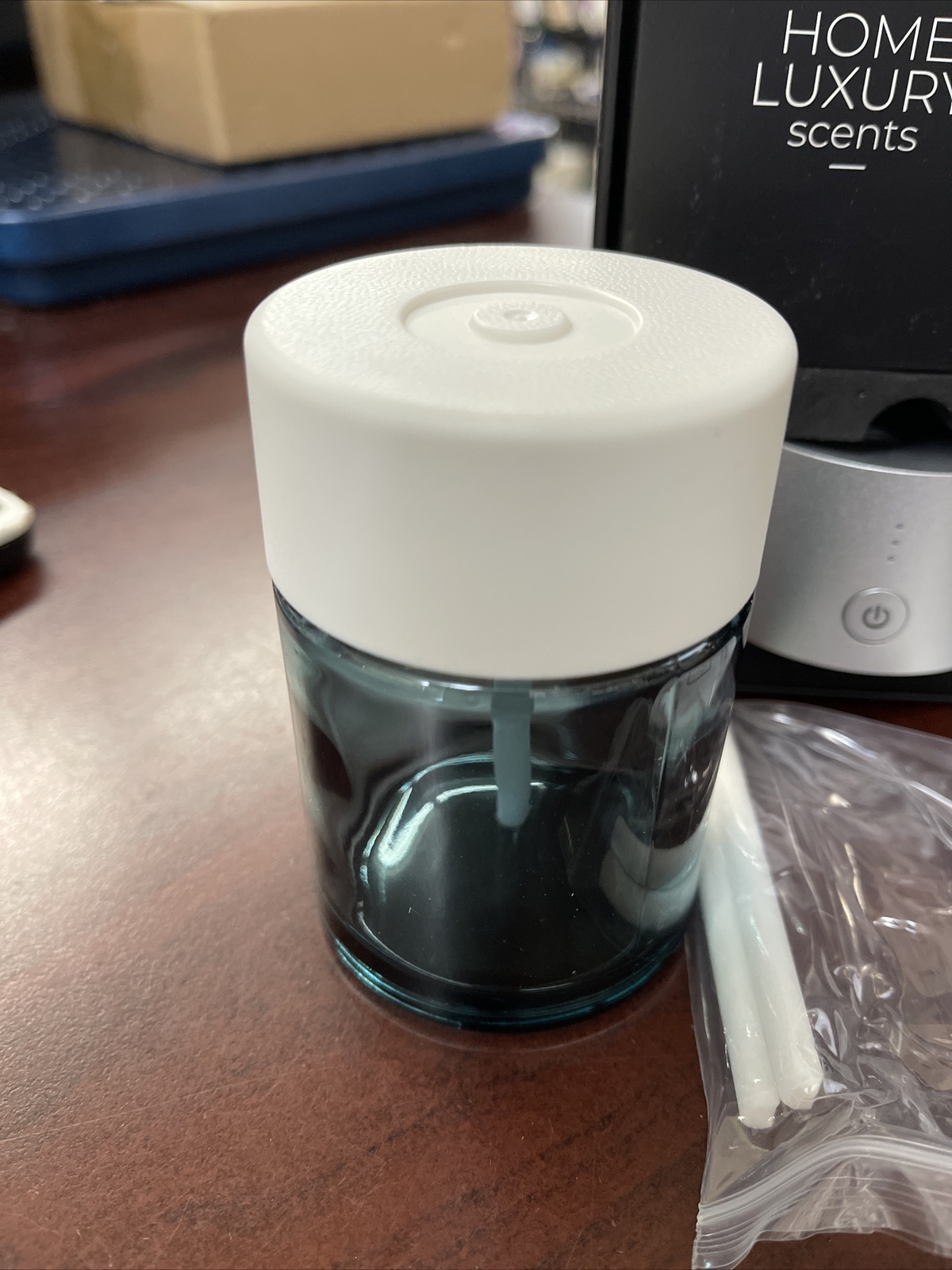 Home Luxury Scent Device HS100 with Paris & Verona Scent Oil | eBay