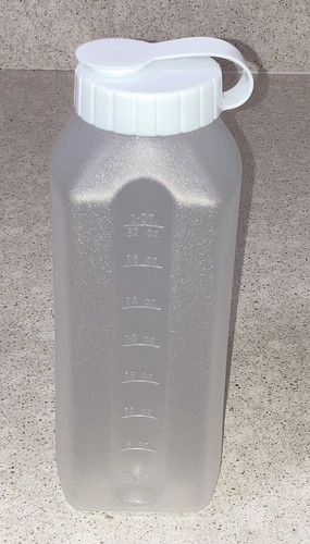 RUBBERMAID SERVIN' SAVER 1 QT DRINK CONTAINER WITH WHITE LID #2467 | eBay