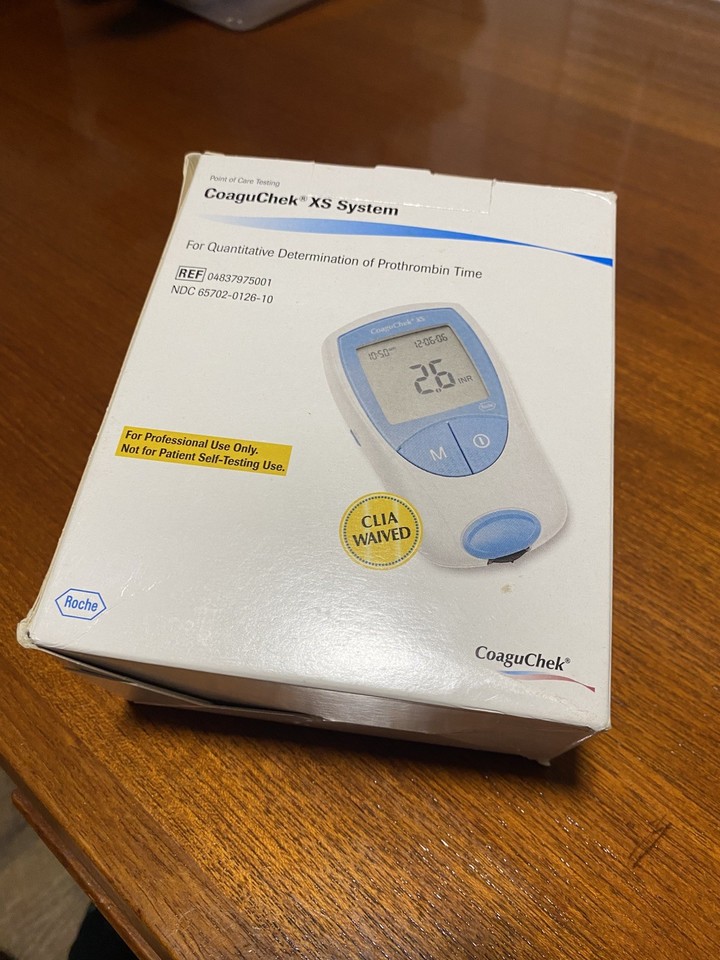 Roche CoaguChek XS Coagulation Meter Kit- New in box (No Test Strips ...