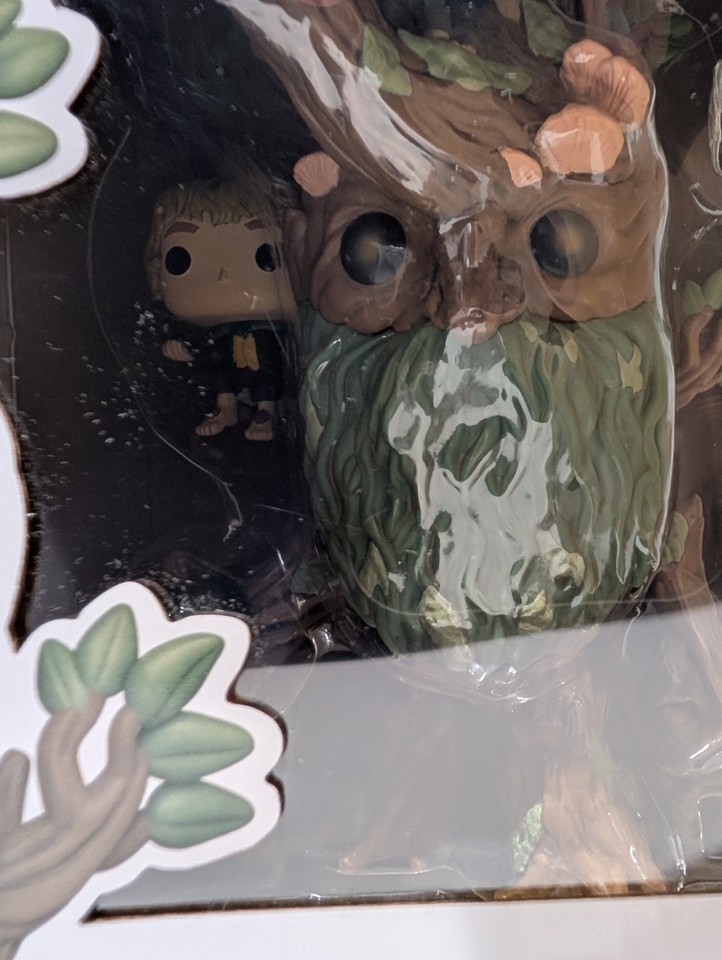 Funko Lord of The Rings Treebeard Merry & Pippin Hobbits Pop! Figure ...
