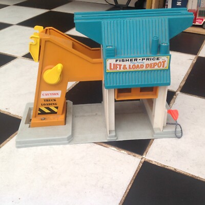 Vintage Fisher Price Toys 942 Play Family Lift & Load Depot 1976 | eBay