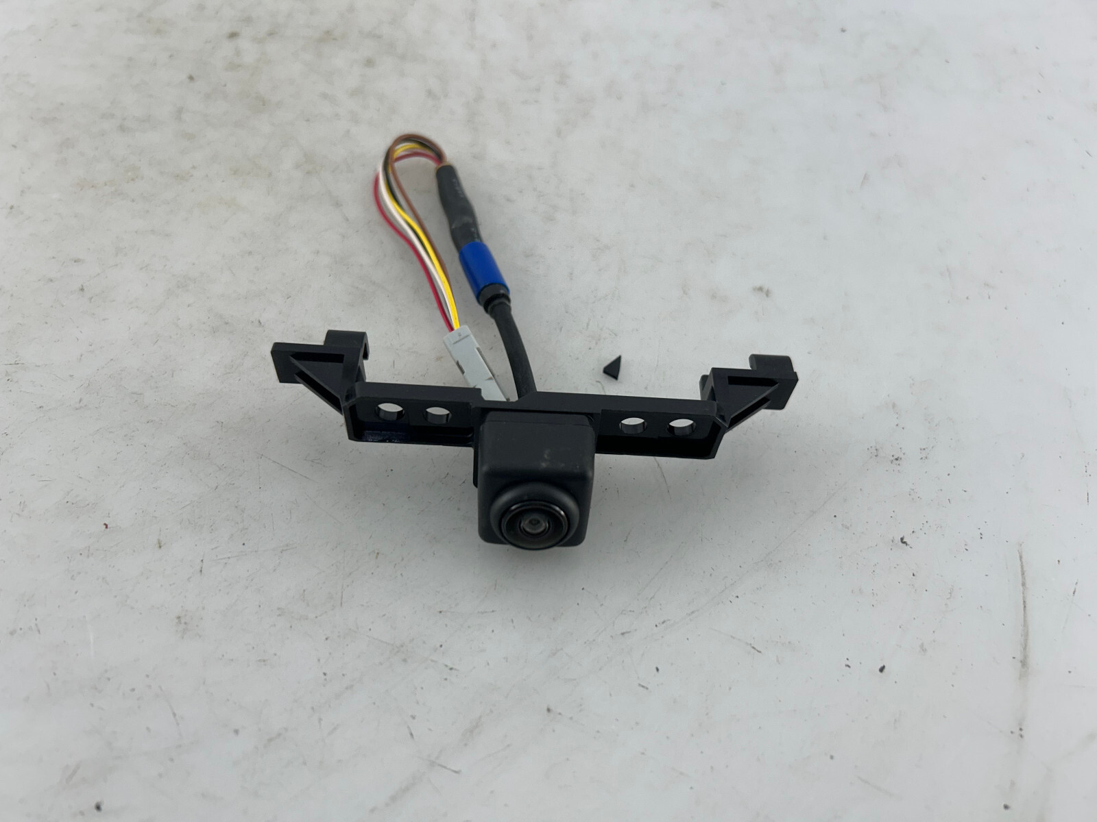 OEM | 2018 -- 2019 Cadillac XTS Rear Camera #84292784--All Mounting ...