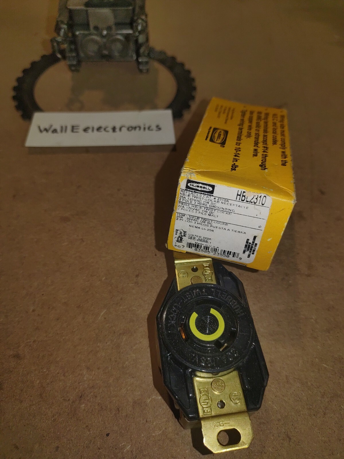 HUBBELL HBL2310 TWIST-LOCK RECEPTACLE CAT# 2310A ==LOT OF 2== | eBay