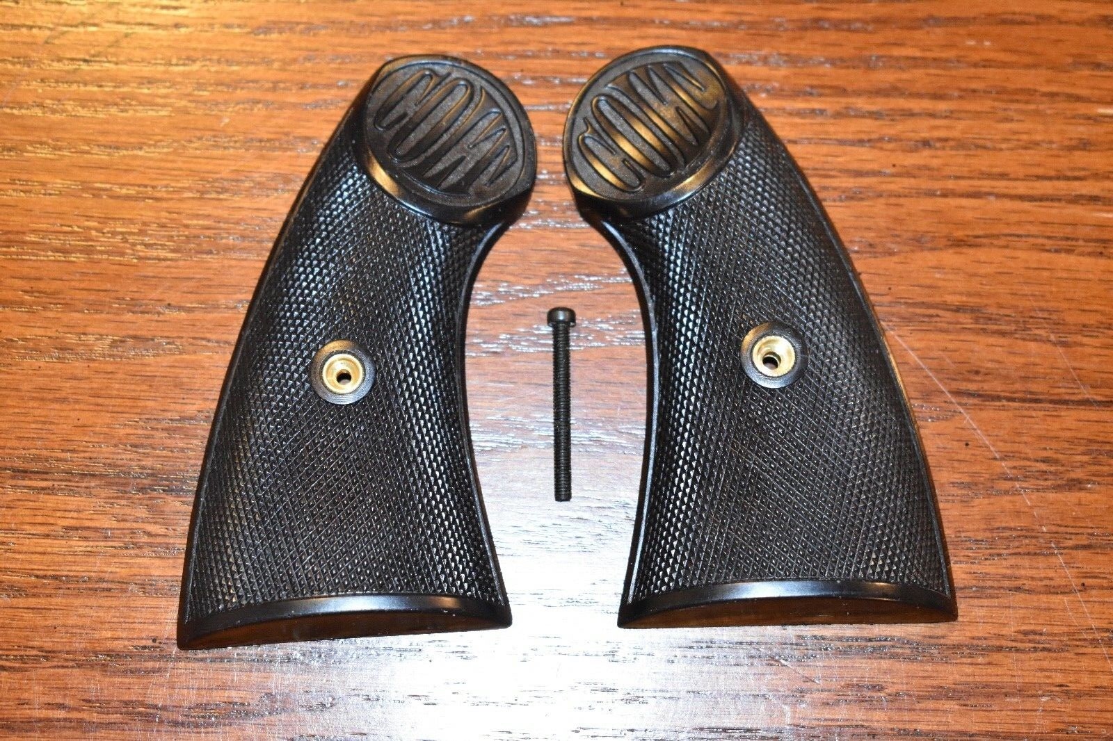 COLT NEW SERVICE GRIP REPRODUCTION | eBay