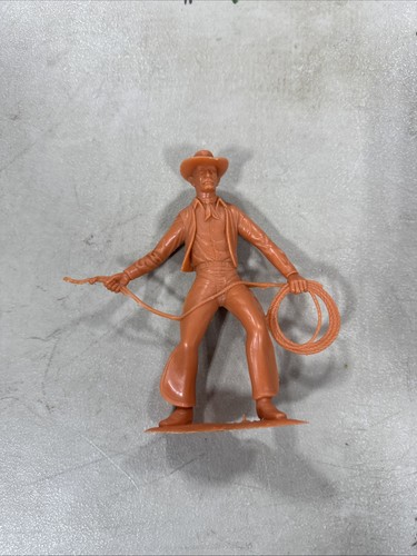 Louis Marx & Co. Cowboy With Lasso Plastic Figure 5.75" ORANGE VINTAGE ...