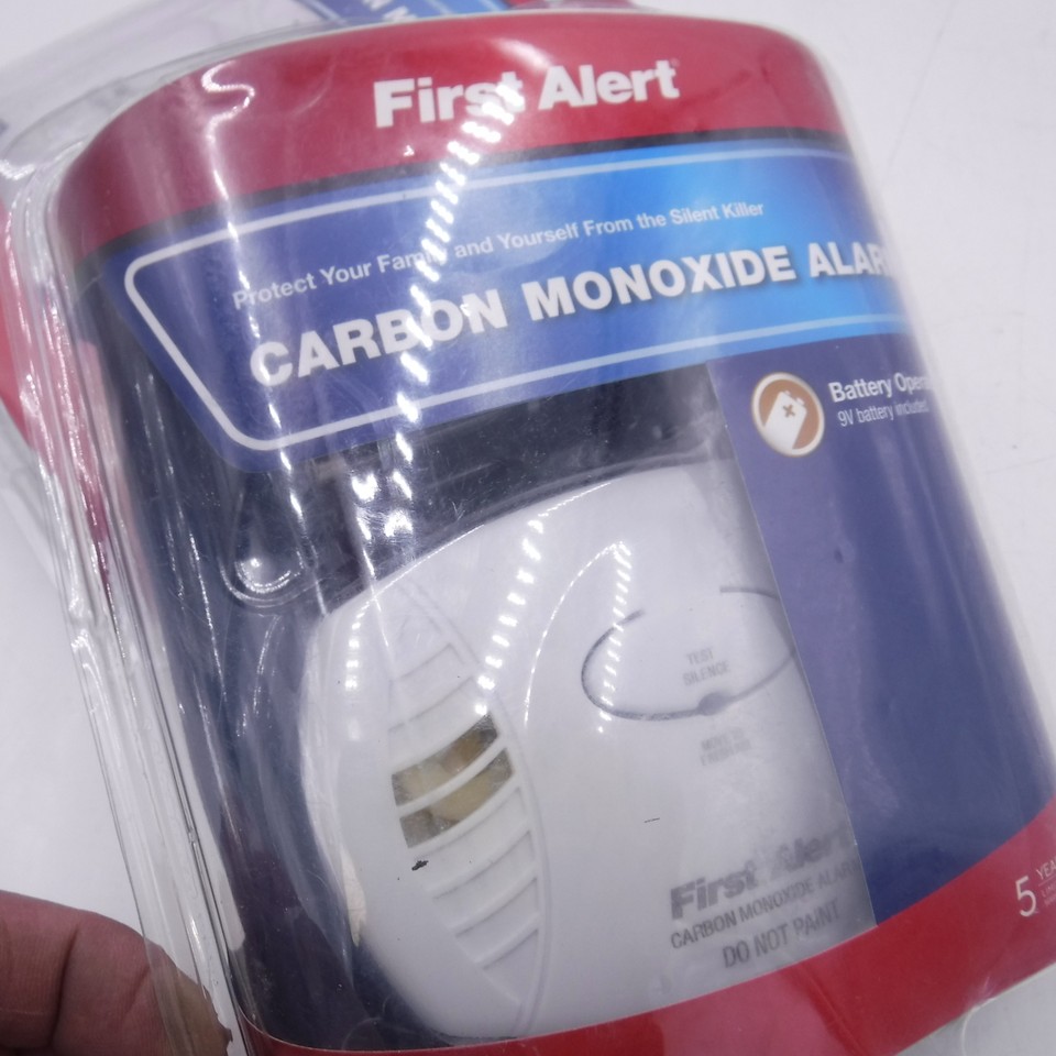 2 Pack First Alert CO400 Carbon Monoxide Alarm Detector 9V Battery ...