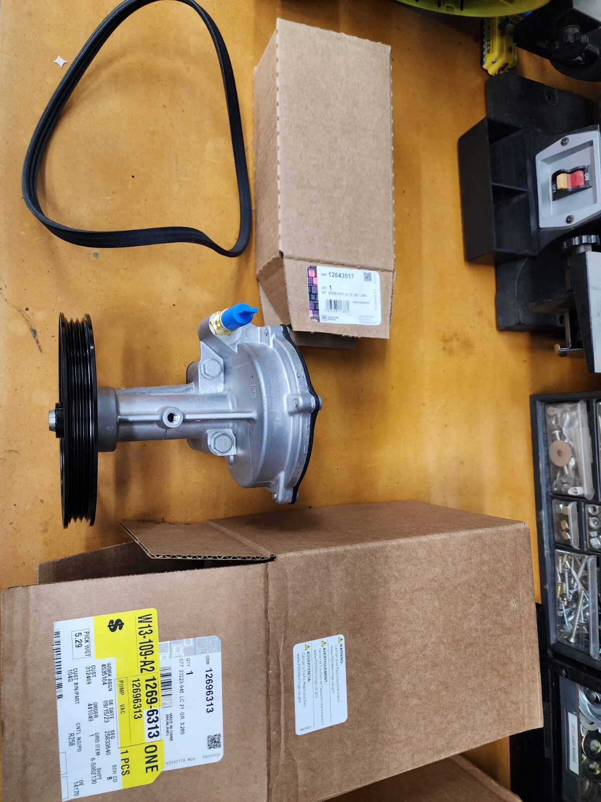 New OEM Vacuum Pump - 2014-2022 GM Trucks & SUVs 12696313 & Belt ...