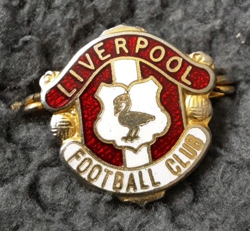 LIVERPOOL FC MEMORABILIA - VINTAGE CLUB CREST LIVERPOOL FC PIN BADGE ...