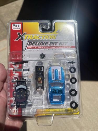 Auto World Deluxe Pit Kit With Custom Painted Body | eBay