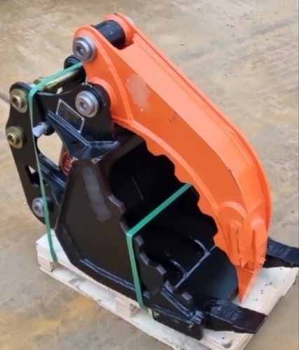 Hydraulic thumb bucket 30mm pins log Grab, Grapple for diggers 1.7 to 2 ...