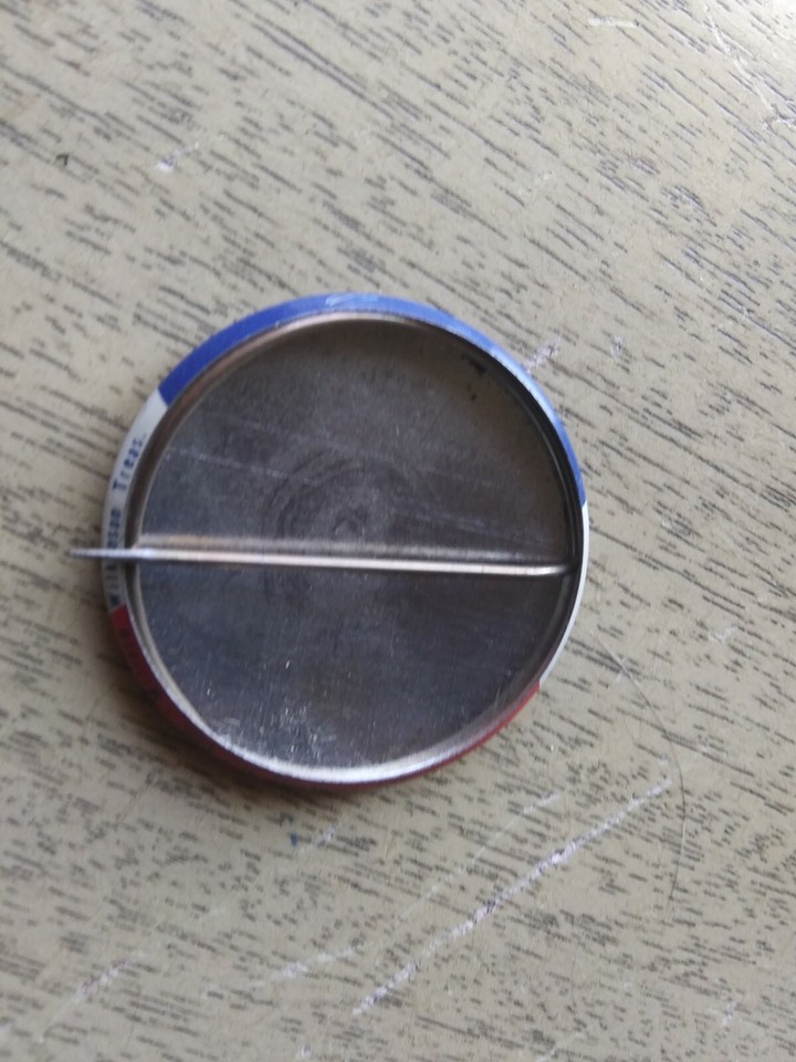 Missouri Governor Warren Hearnes 1976 Pin Back Political Campaign ...