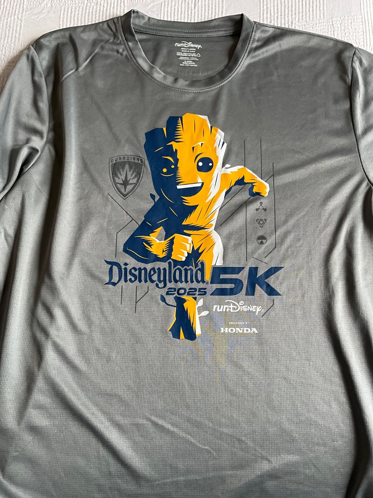 2025 Run Disney Disneyland 5K Baby Groot Unisex Adult L Shirt | eBay