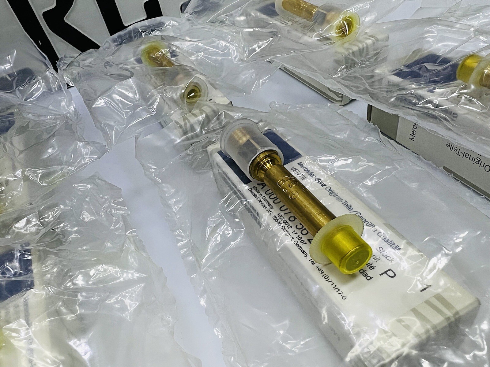 Mercedes Benz Fuel Injector A0000785623 For M102 M103 M110 M117 | eBay