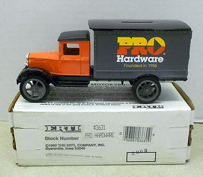 PRO HARDWARE 1931 HAWKEYE BOX TRUCK 1993 DIECAST ERTL BANK #3631 | eBay