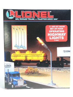 LIONEL O-gauge set of 4 highway operating highway lights for train sets ...
