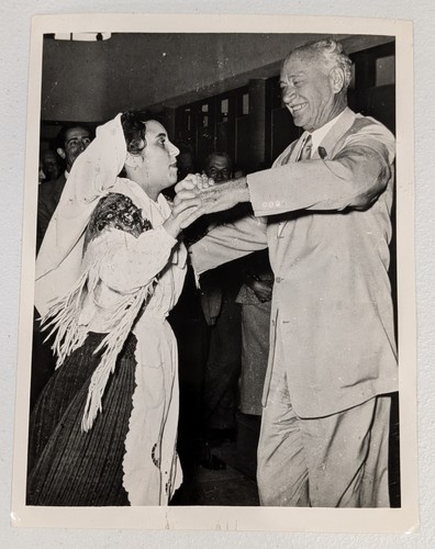 Conrad Hilton dances at Madrid hotel Grand Opening - 1953 Type 1 ...