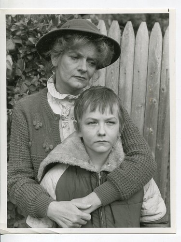 Beast-Charlie Fields and Joyce Van Patten-7x9-B&W-Still-FN | eBay