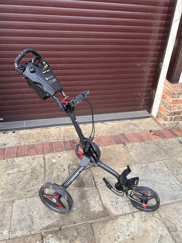 Motocaddy Cube Golf Trolley Black Red, Collapsible, Foldable, 3-Wheel ...