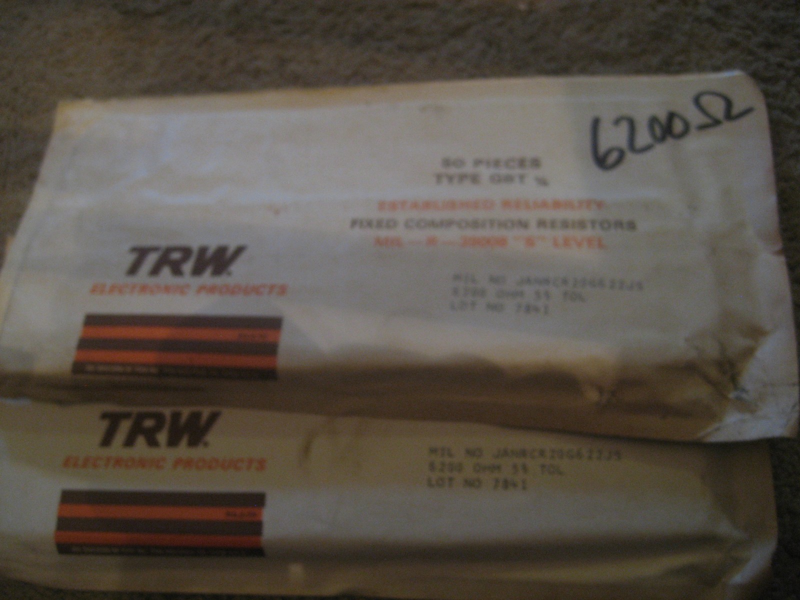 NEW Vintage TRW Resistors Mil Spec. LOT of 100 pn# MIL-R-39008 "S ...