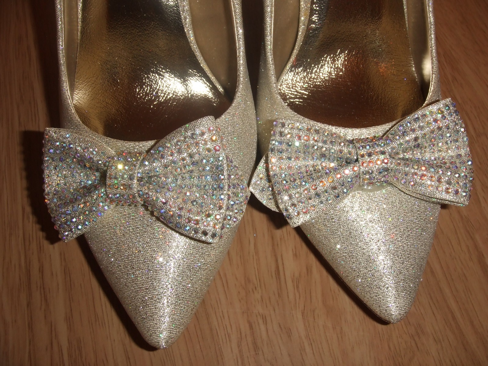 SIZE 3 36 GOLD SPARKLY DIAMANTE BRIDAL SPECIAL OCCASION COURT SHOES ...