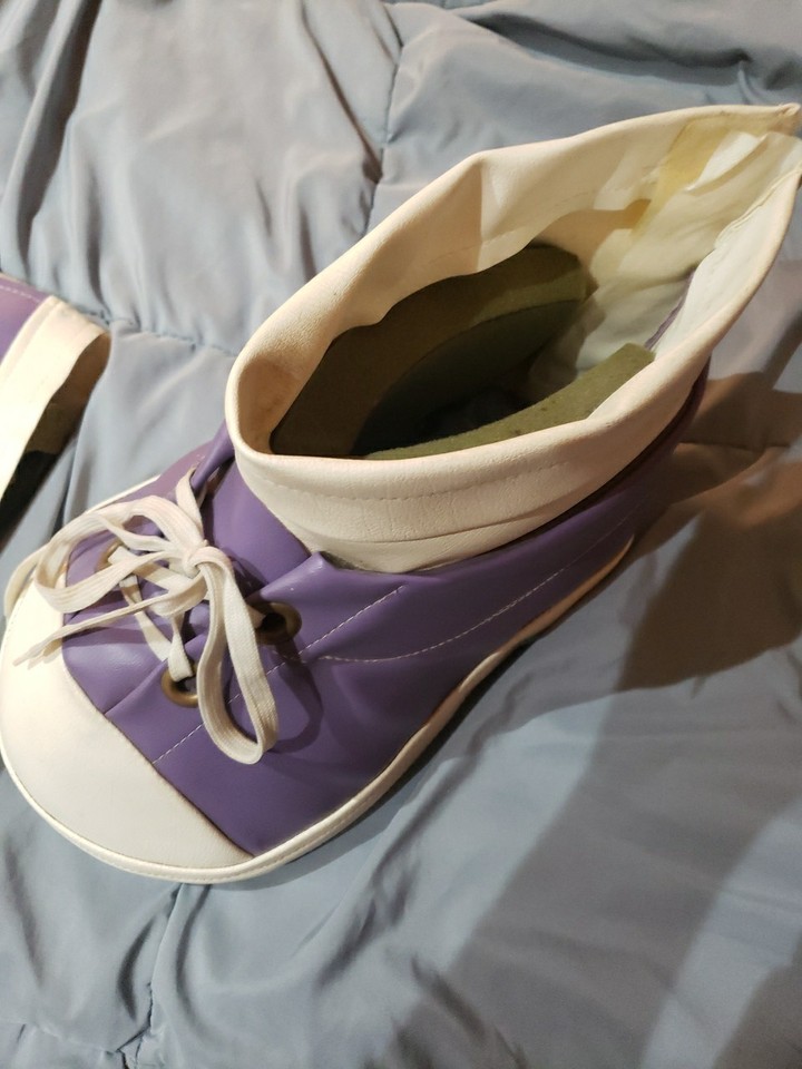 Chuck E Cheese Helen Henny Cyberamic Animatronic Shoes DAMAGED | eBay