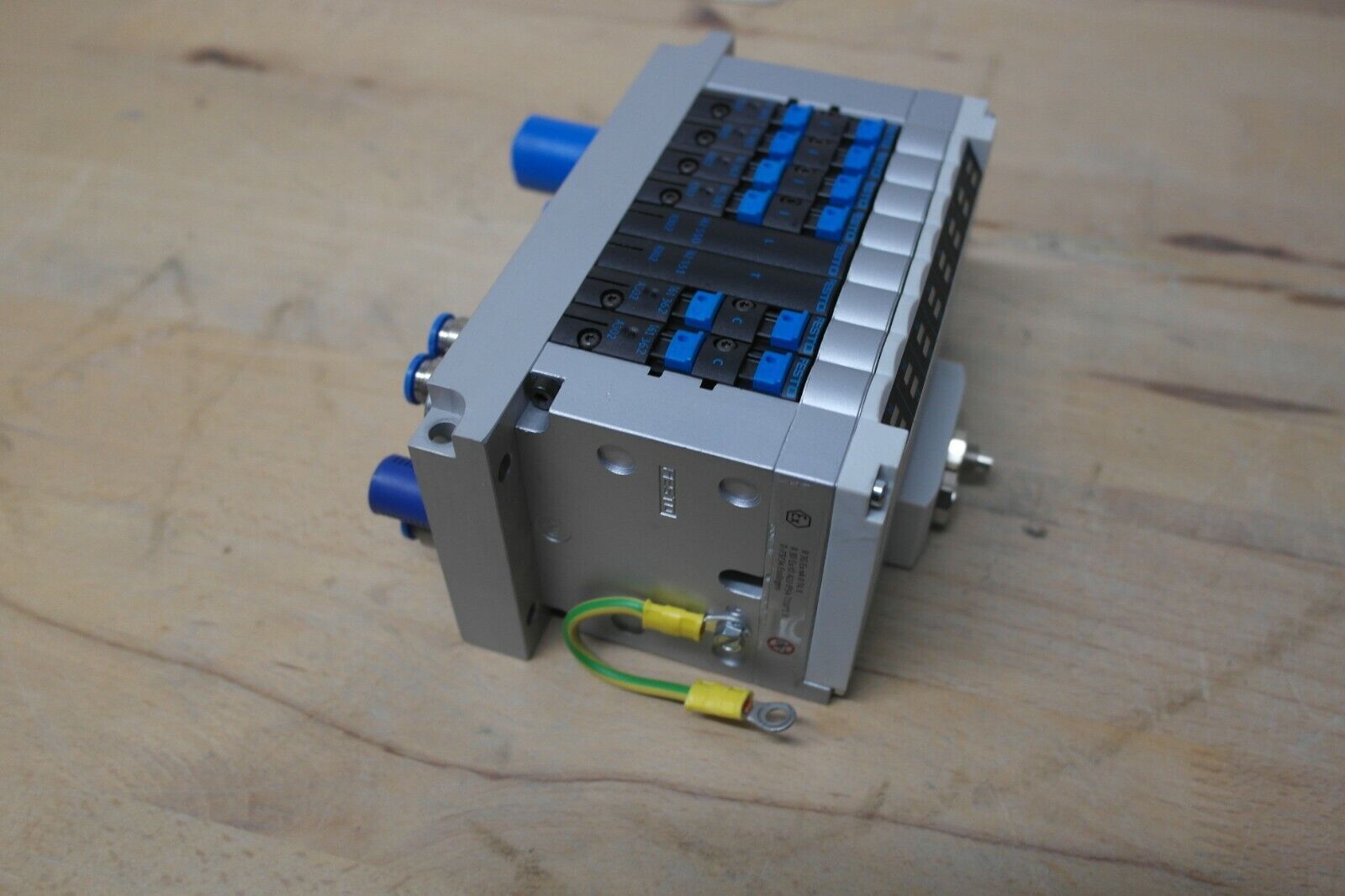 Festo CPV14-GE-FB-8-cpi mit 8 Ventilen / 8 port Manifold CPV14 Valve ...