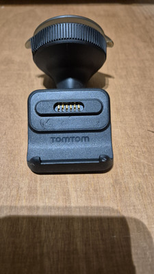 TomTom 9UUB.001.40 Active Magnetic Mount and Charger for Go 520 5200 ...