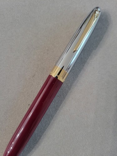 Sheaffer Crest, White Dot, Burgundy Laque / Chrome GT ballpoint pen ...