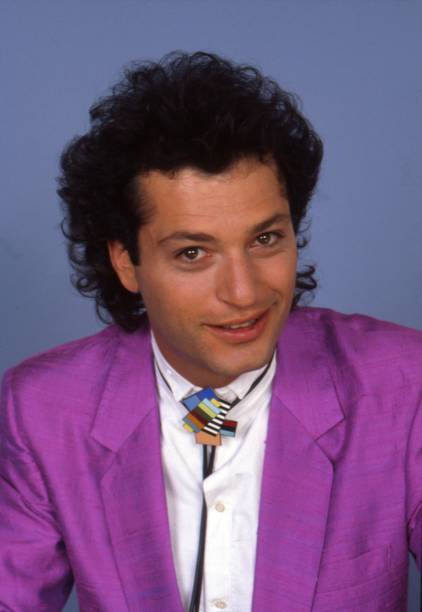 Howie Mandel poses for a portrait session in circa 1985 in LA Old Photo ...