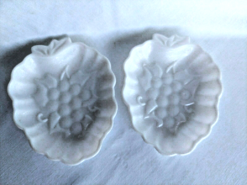 White Milk Glass Embossed Grape Cluster Shape Snack Plates/Dishes Set ...