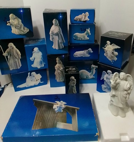 RARE VINTAGE AVON NATIVITY COLLECTIBLES 15 PCS. STABLE & 3 VERY RARE ...