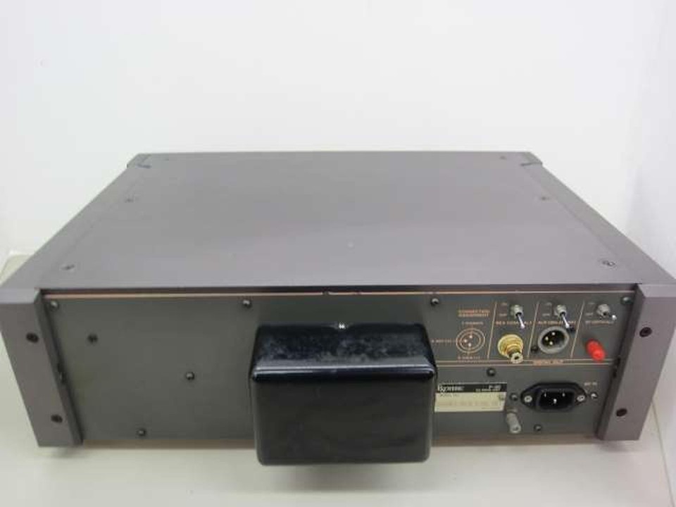 Esoteric D-30/P-30 CD Transport + Remote VRS-D RigidDisc System, Used ...