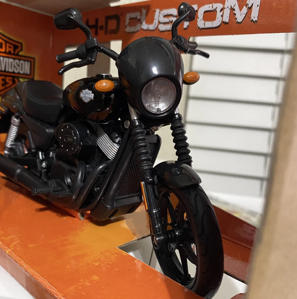 Harley Davidson Street 750 Custom