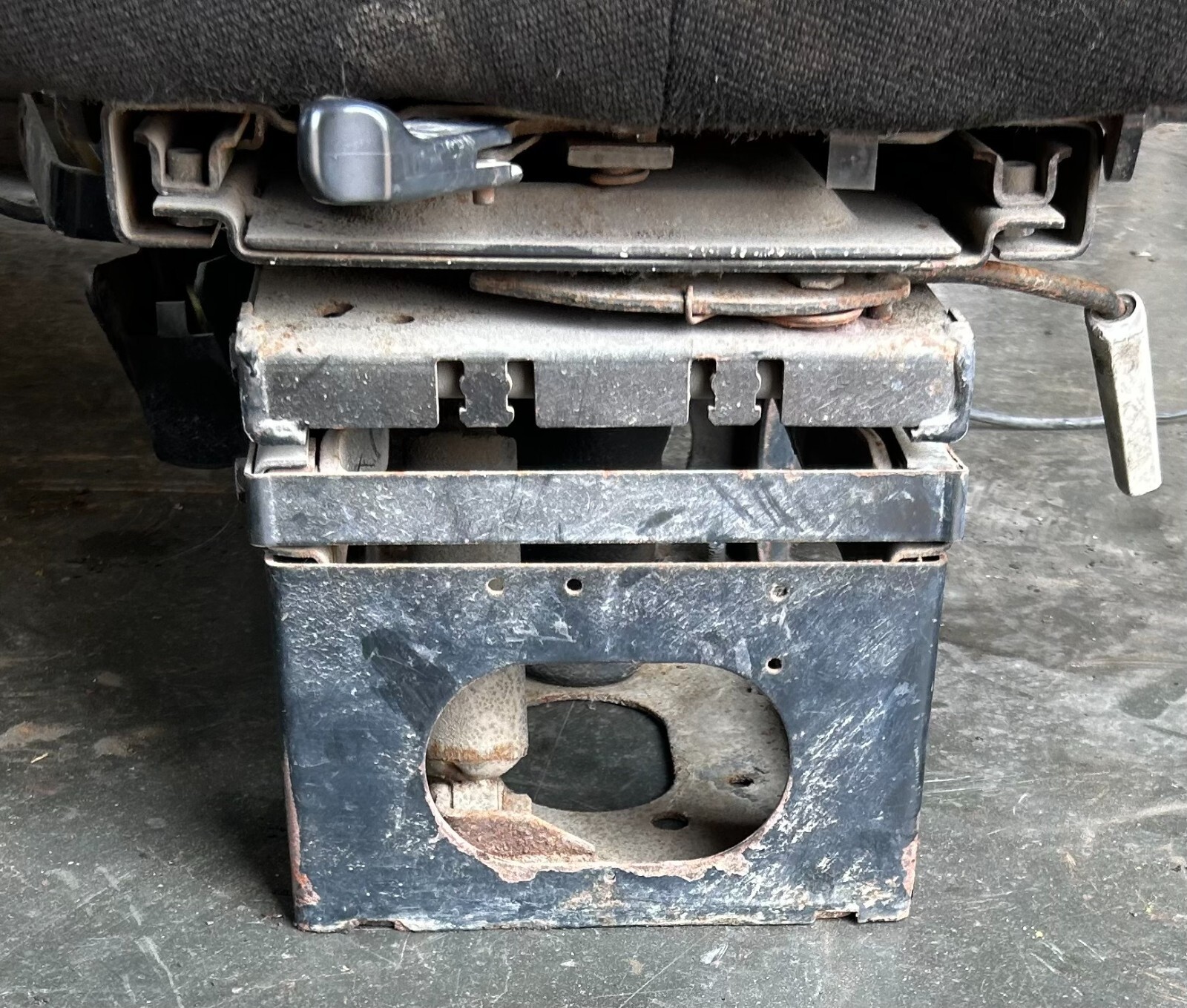 BOSTROM T915 SEAT WITH AIR RIDE & MOUNTING PLATE - 150884 | eBay