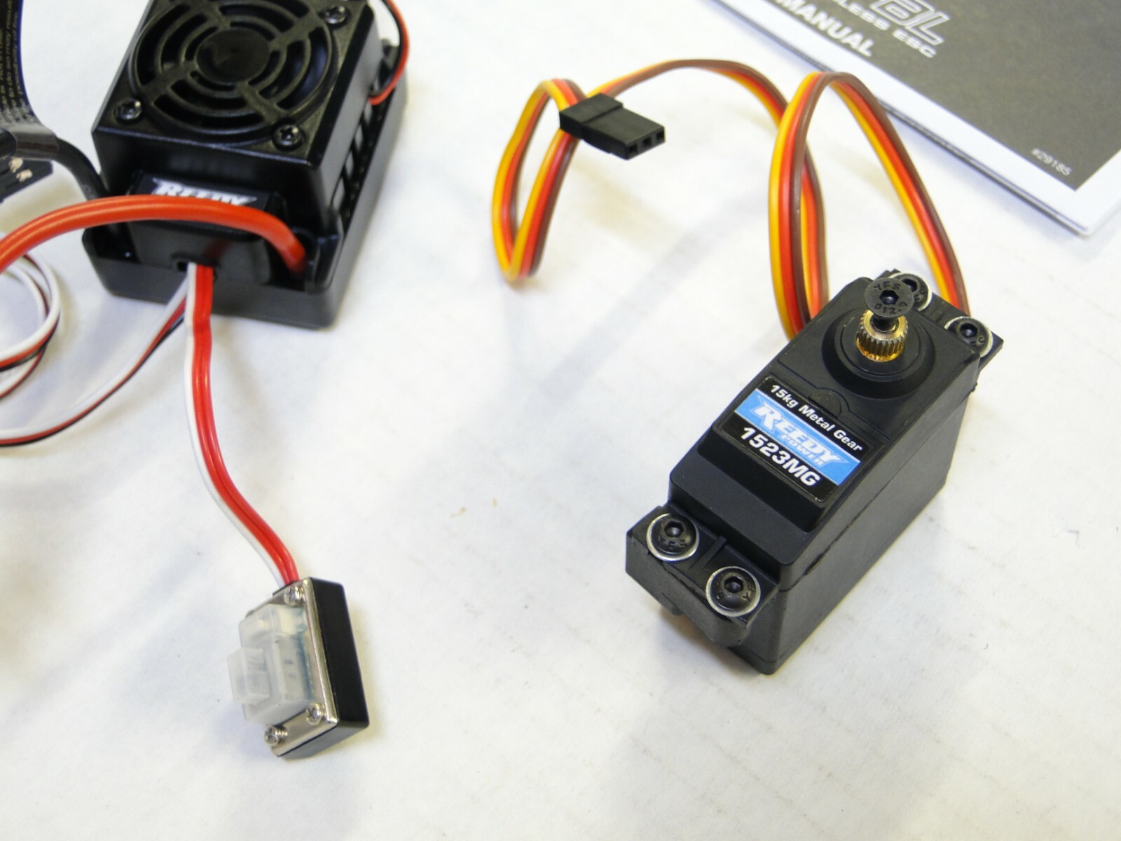 *NEW ASSOCIATED ESC SC600-BL & Servo 1523mg Combo RB10 PROSC10 DB10 AAE ...