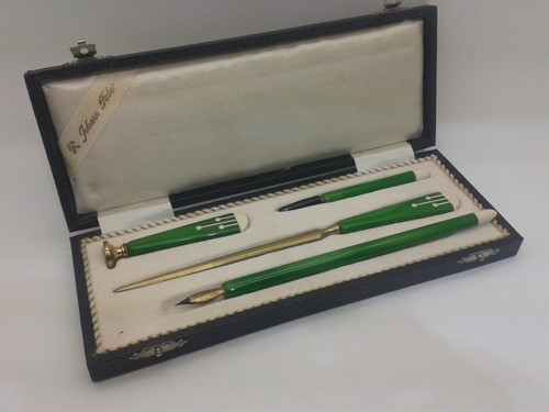 Very Rare Johann Faber Art Deco Bakelite Desk Set With Silk Covers Wood ...