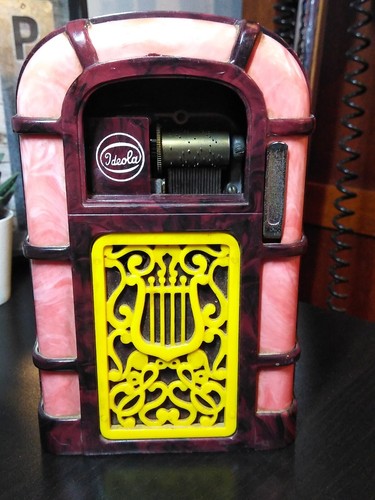 Vintage Ideal “Ideola” Musical Juke Box Wind Up Music Coin Slot Bank ...