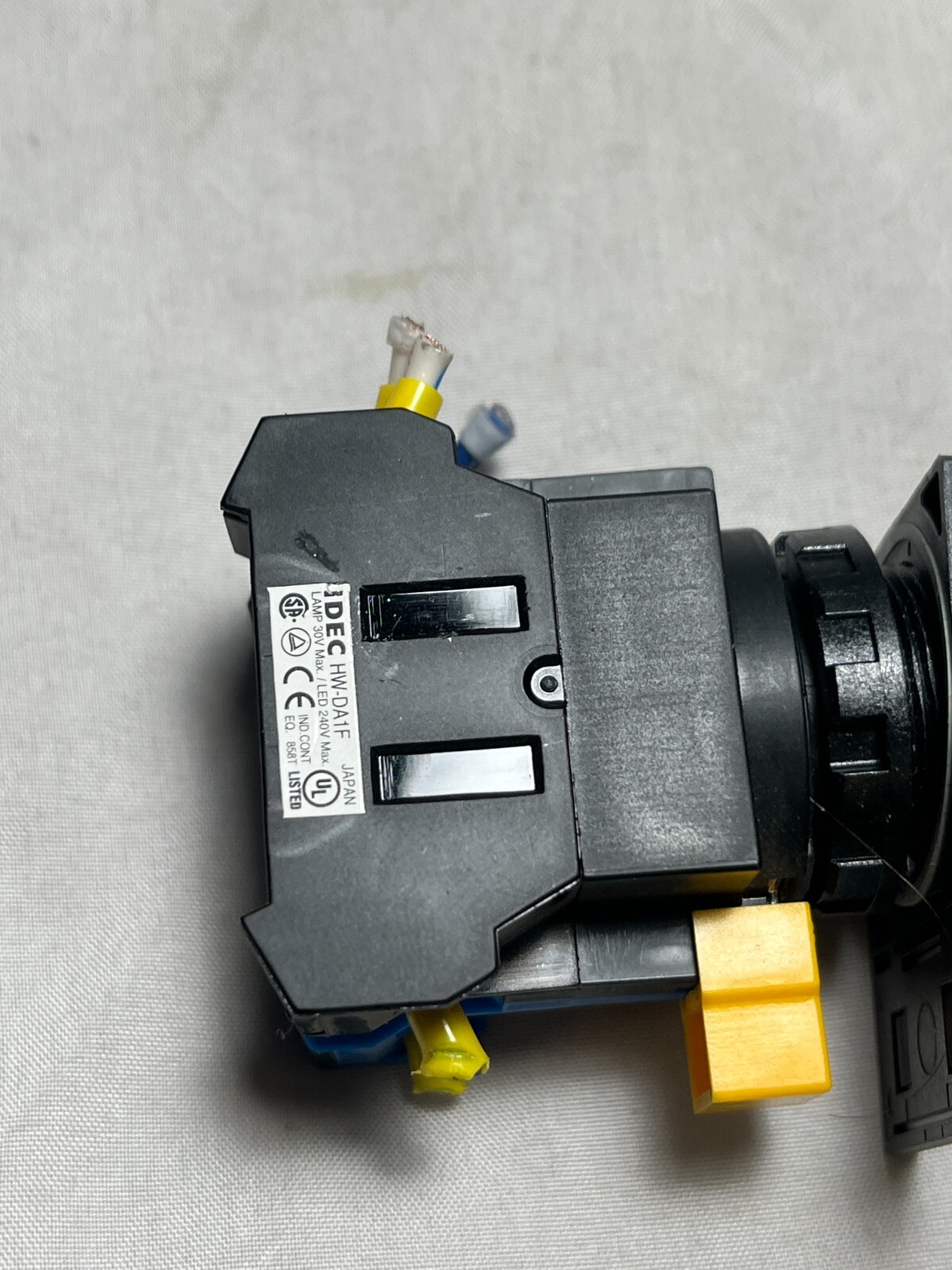 BLUE Idec HW1L-MF2F10QD S-24V HW-DA1F | eBay