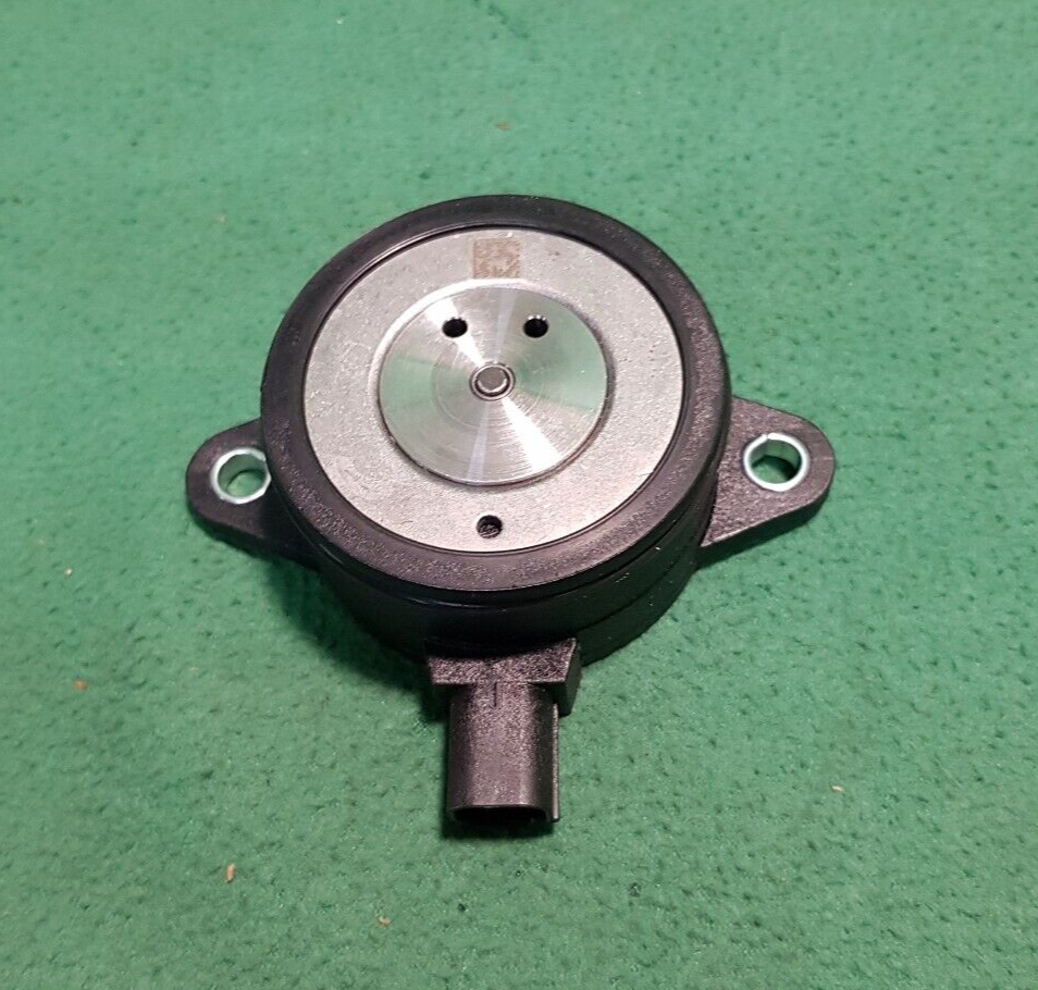 OEM Jaguar F-pace X761 Engine Timing Solenoid Valve C2Z27363 Genuine ...