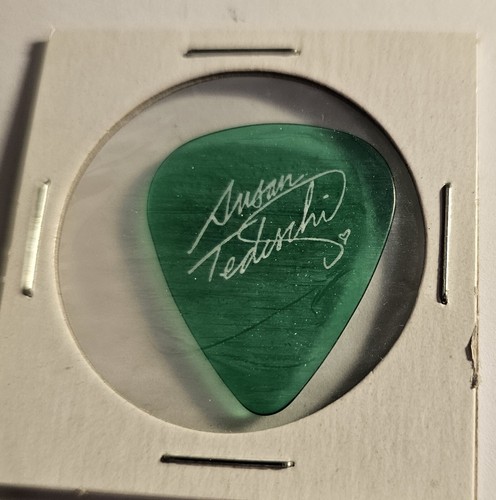 Susan Tedeschi Signature Artist Used Guitar Pick #137 green | eBay