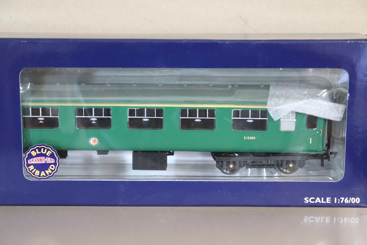 BACHMANN 39-333 BR GREEN MK2 CORRIDOR 1st CLASS COACH S13389 MINT BOXED ...
