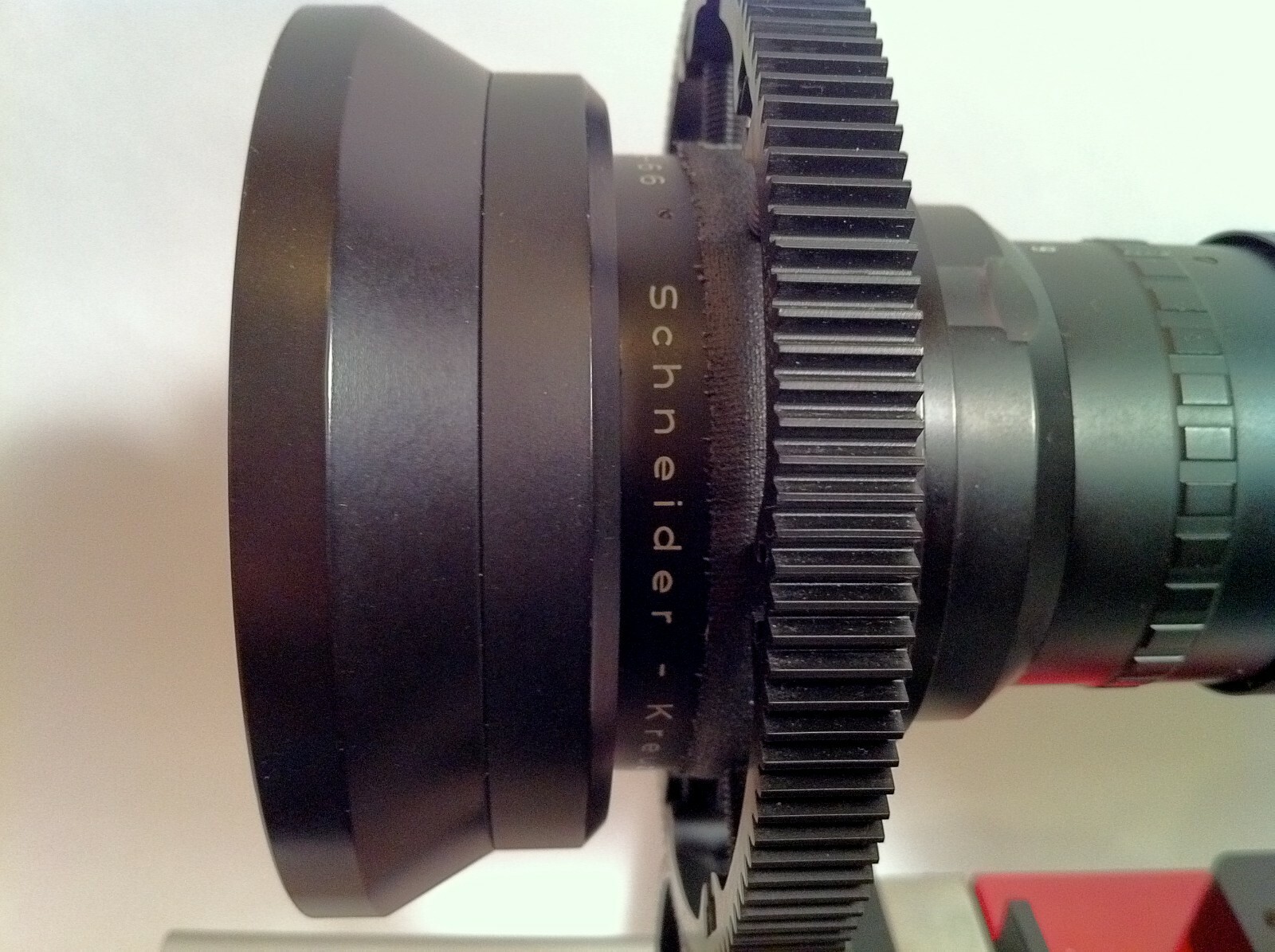 Beaulieu 4008 ZM II 24fps Sync 16x9 Gate Super 8 camera + Schneider 1.8 ...