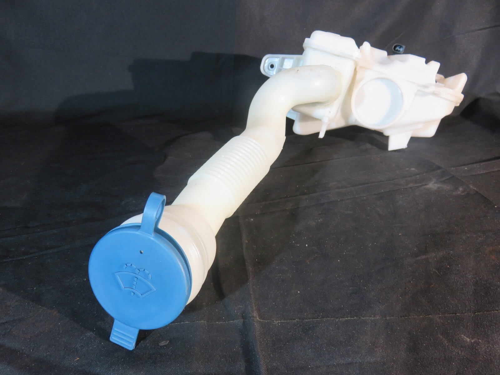 Mercedes Benz ML350 Windshield Washer Bottle Reservoir W/Pump 12 15 ...